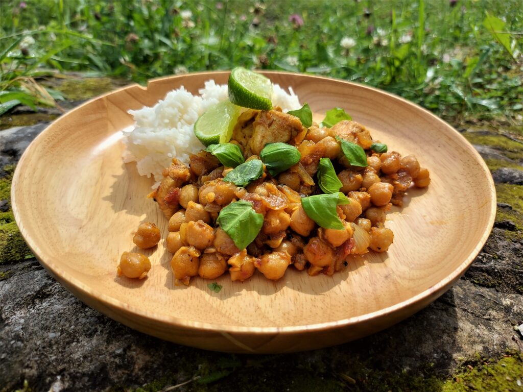 Pakistansk kylling- og kikertgryte - Turmat.no